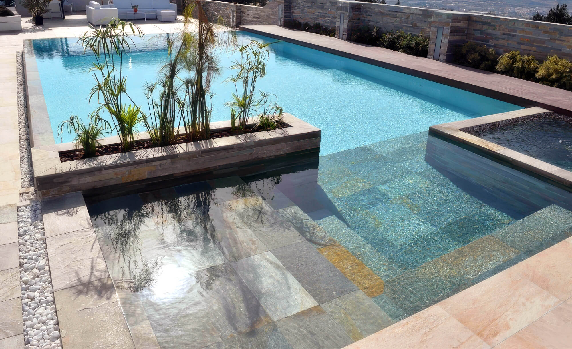 6 Ideas for Choosing Pool Tiles for Custom Pools ‐ Flamingo Pools