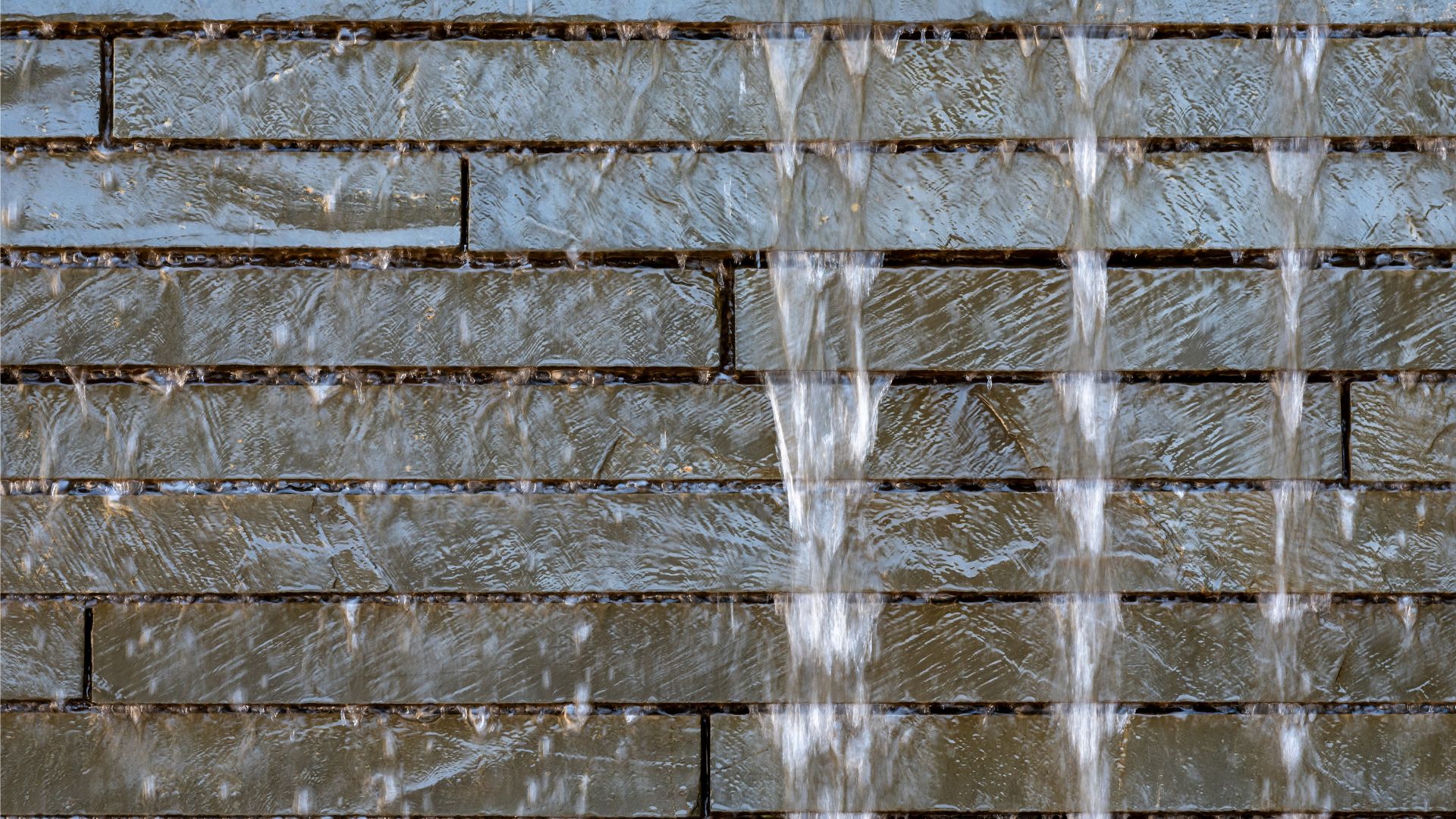 Transform Your Pool: Boost Filtration with Water Features ‐ Flamingo Pools